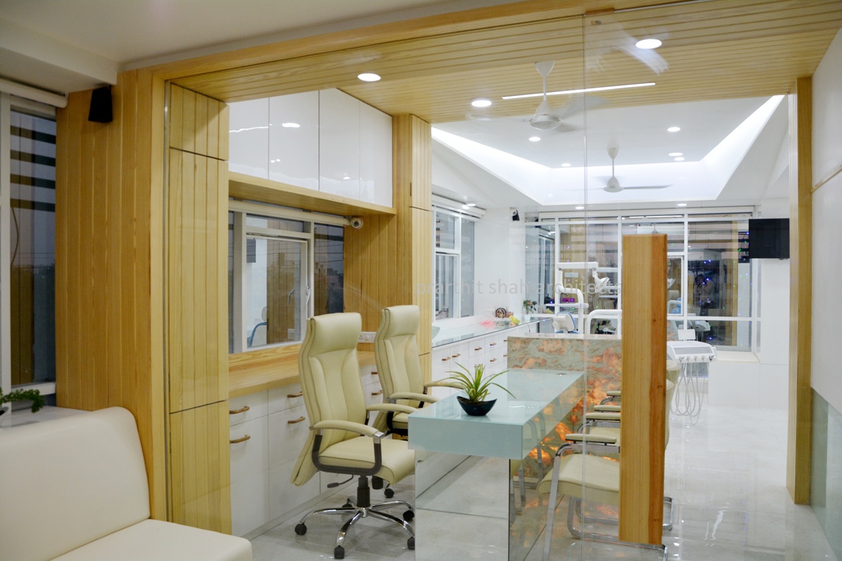 dental office design | roots dental clinic | prarthit shah architects